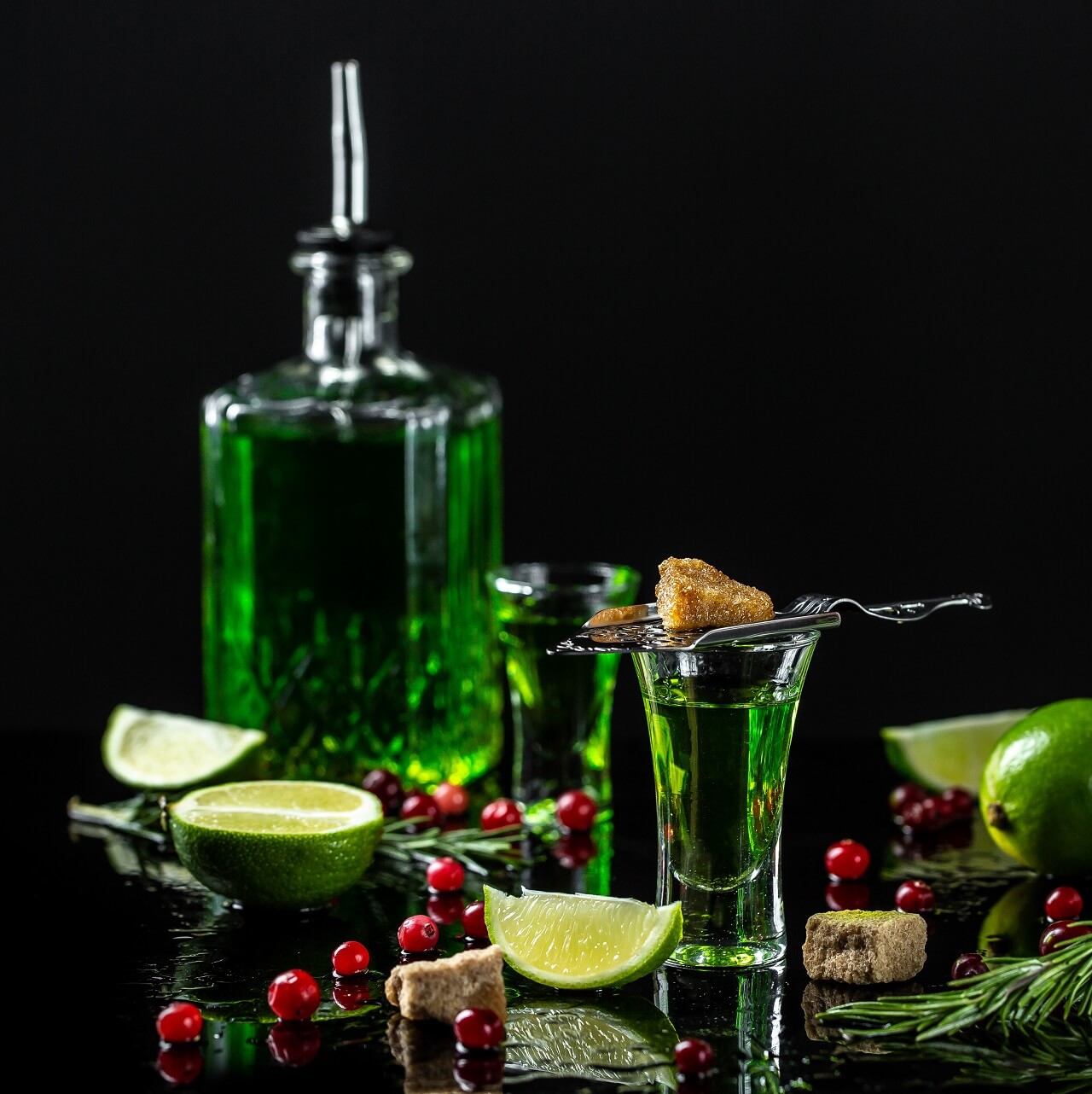 Absynt wraca na salony! Jak go pić? - Kuchnia dla dorosłych